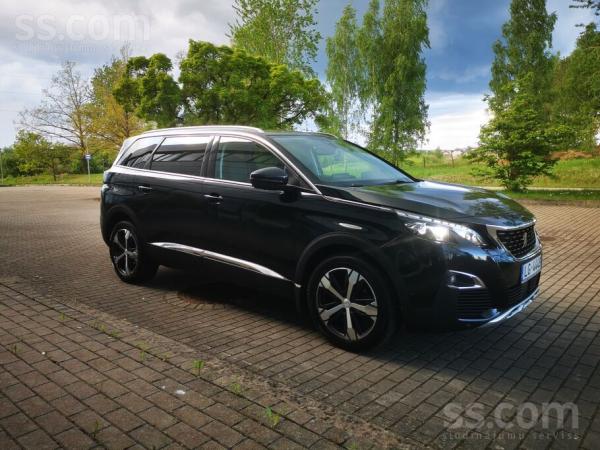 Melns Peugeot 5008 2018 Tukums, ar dzinēja tilpumu 1.50 L un nobraukumu 114 tūkst. km par 15250 €, foto 1 vietnē AUTOMOTO.COM.LV