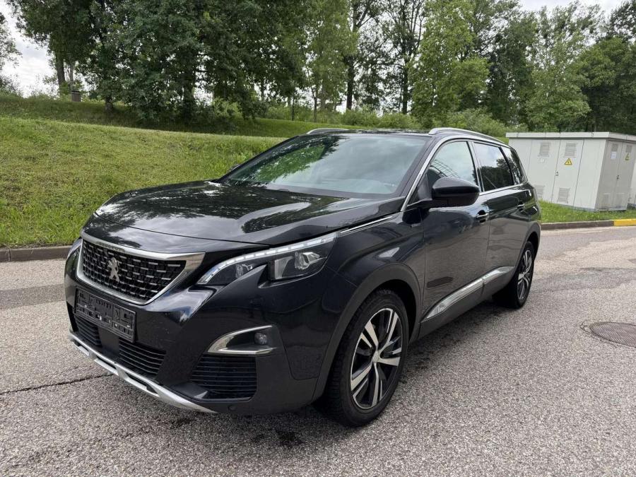 Melns Peugeot 5008 2018 Alīta, ar dzinēja tilpumu 1.50 L un nobraukumu 268 tūkst. km par 10600 €, foto 1 vietnē AUTOMOTO.COM.LV