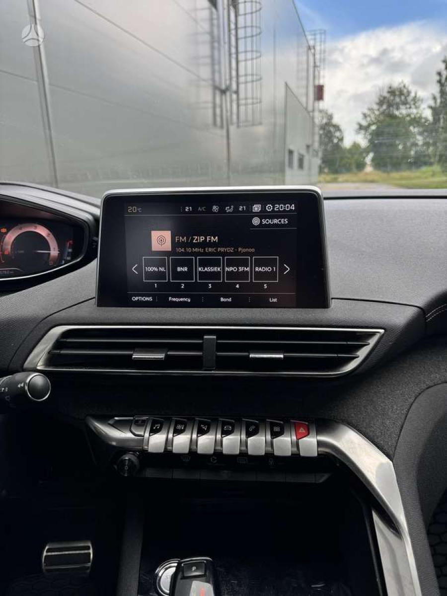Melns Peugeot 5008 2018 Alīta, ar dzinēja tilpumu 1.50 L un nobraukumu 268 tūkst. km par 10600 €, foto 15 vietnē AUTOMOTO.COM.LV