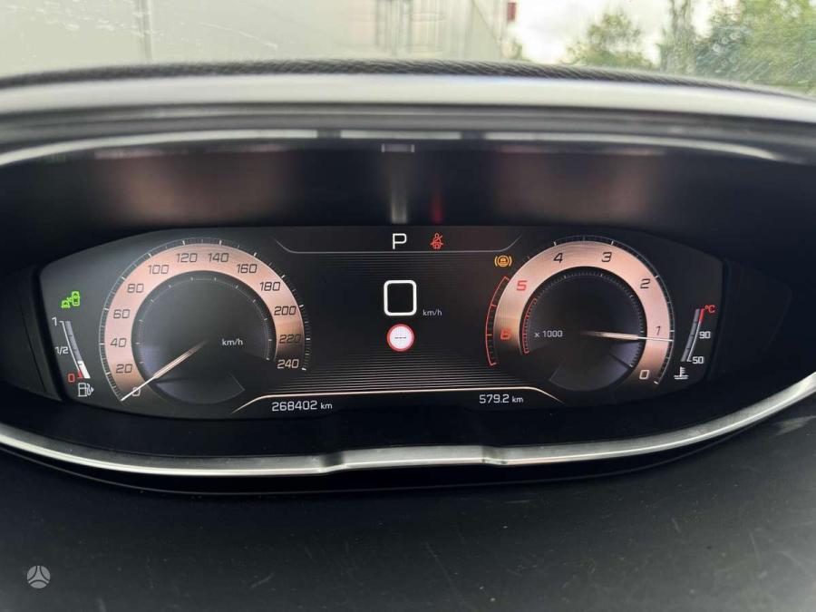Melns Peugeot 5008 2018 Alīta, ar dzinēja tilpumu 1.50 L un nobraukumu 268 tūkst. km par 10600 €, foto 43 vietnē AUTOMOTO.COM.LV