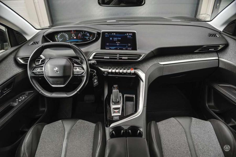 Melns Peugeot 5008 2018 Kauņa, ar dzinēja tilpumu 1.60 L un nobraukumu 140 tūkst. km par 13700 €, foto 11 vietnē AUTOMOTO.COM.LV