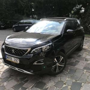 Melns Peugeot 5008 2018 Viļņa, ar dzinēja tilpumu 1.60 L un nobraukumu 226 tūkst. km par 12500 €, foto  vietnē AUTOMOTO.COM.LV