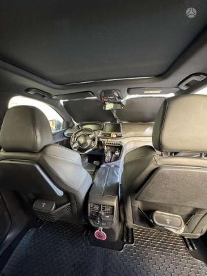 Melns Peugeot 5008 2018 Viļņa, ar dzinēja tilpumu 1.60 L un nobraukumu 226 tūkst. km par 12500 €, foto 6 vietnē AUTOMOTO.COM.LV