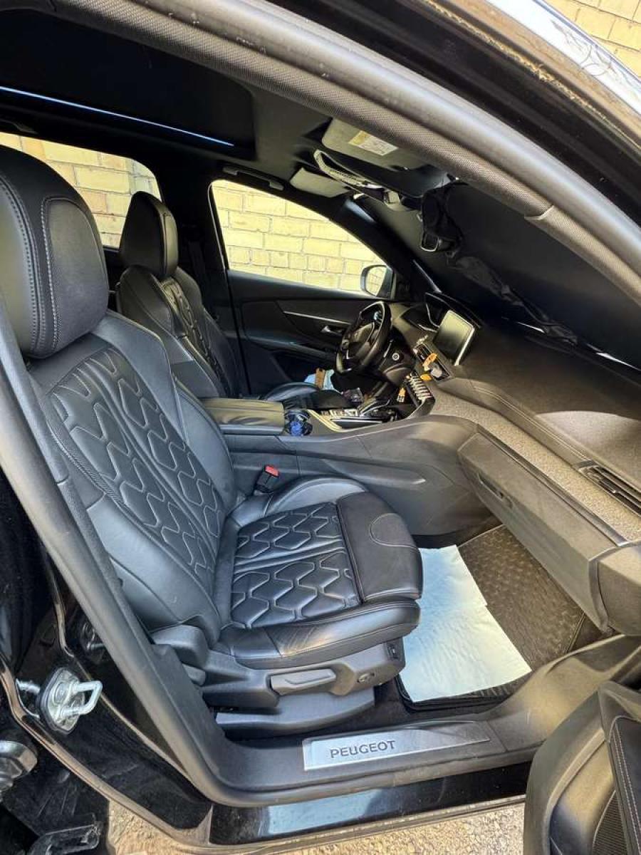Melns Peugeot 5008 2018 Viļņa, ar dzinēja tilpumu 1.60 L un nobraukumu 226 tūkst. km par 12500 €, foto 8 vietnē AUTOMOTO.COM.LV