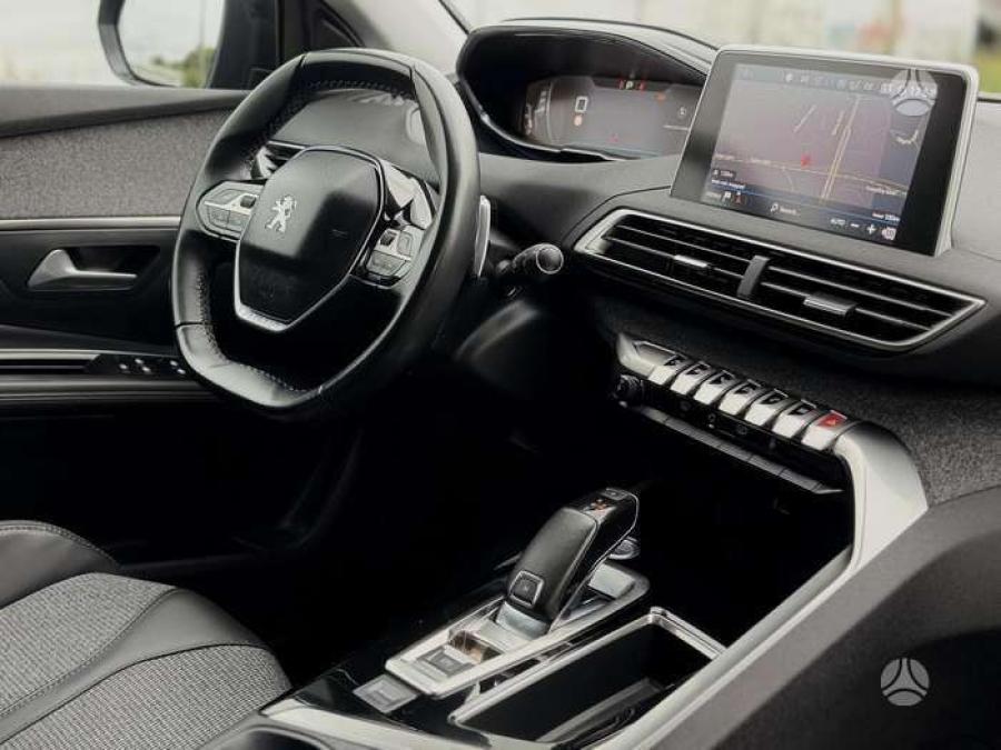Black Peugeot 5008 2018 in Siauliai, with an engine capacity of 1.50 L and mileage of 182 thousand km for 14500 €, photo 30 on AUTOMOTO.COM.LV