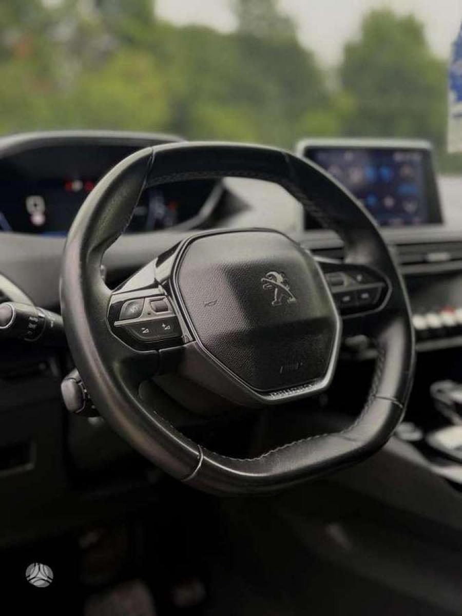 Black Peugeot 5008 2018 in Siauliai, with an engine capacity of 1.50 L and mileage of 182 thousand km for 14500 €, photo 28 on AUTOMOTO.COM.LV