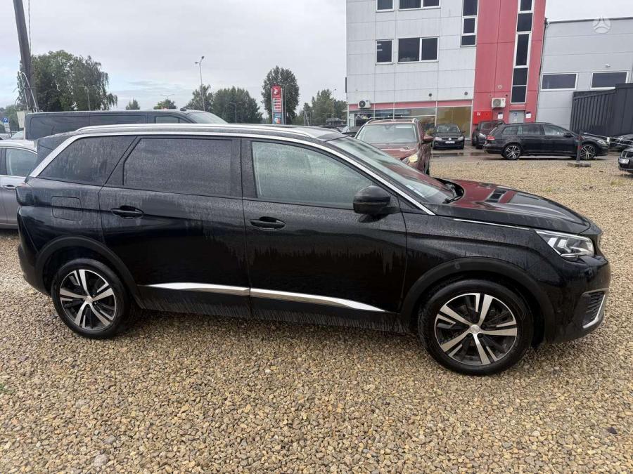 Melns Peugeot 5008 2018 Tauragė, ar dzinēja tilpumu 1.20 L un nobraukumu 170 tūkst. km par 8700 €, foto 5 vietnē AUTOMOTO.COM.LV