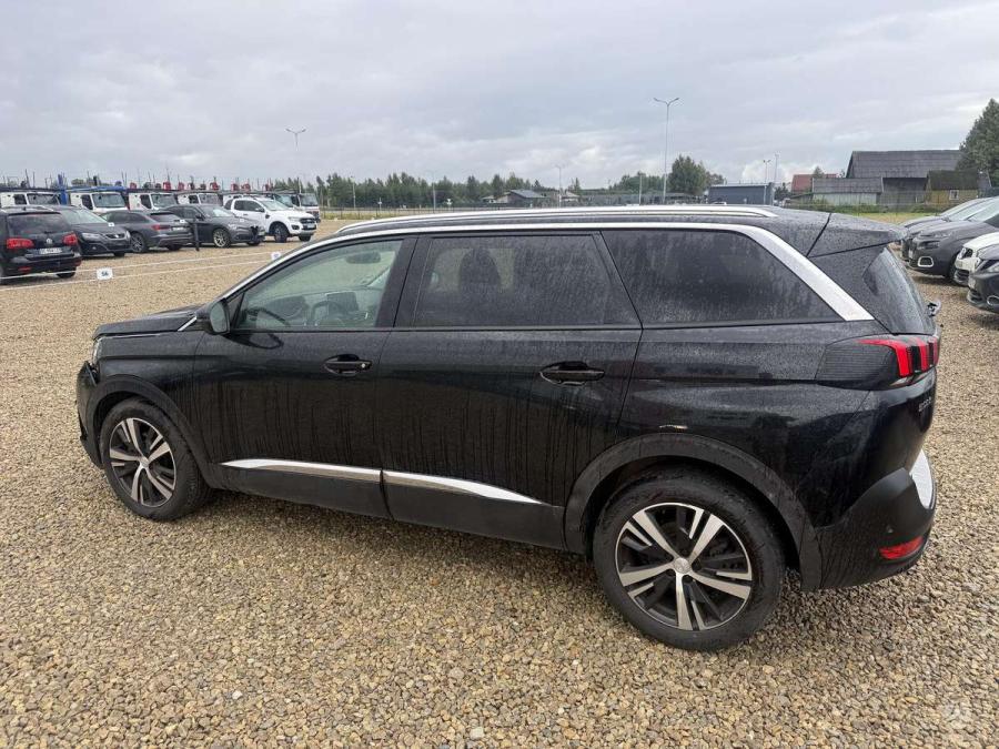 Melns Peugeot 5008 2018 Tauragė, ar dzinēja tilpumu 1.20 L un nobraukumu 170 tūkst. km par 8700 €, foto 8 vietnē AUTOMOTO.COM.LV