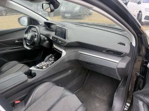 Melns Peugeot 5008 2018 Tauragė, ar dzinēja tilpumu 1.20 L un nobraukumu 170 tūkst. km par 8700 €, foto 11 vietnē AUTOMOTO.COM.LV