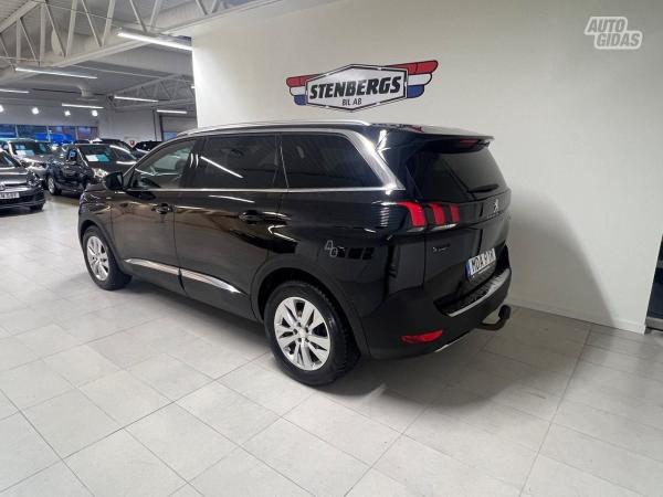 Black Peugeot 5008 2019 in Kaunas, with an engine capacity of 0.00 L and mileage of 95 thousand km for 25376 €, photo 3 on AUTOMOTO.COM.LV