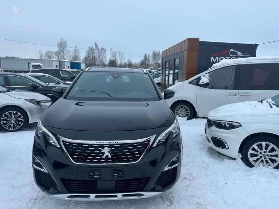 Black Peugeot 5008 2019 in Panevezys, with an engine capacity of 1.50 L and mileage of 157 thousand km for 13800 €, photo 3 on AUTOMOTO.COM.LV
