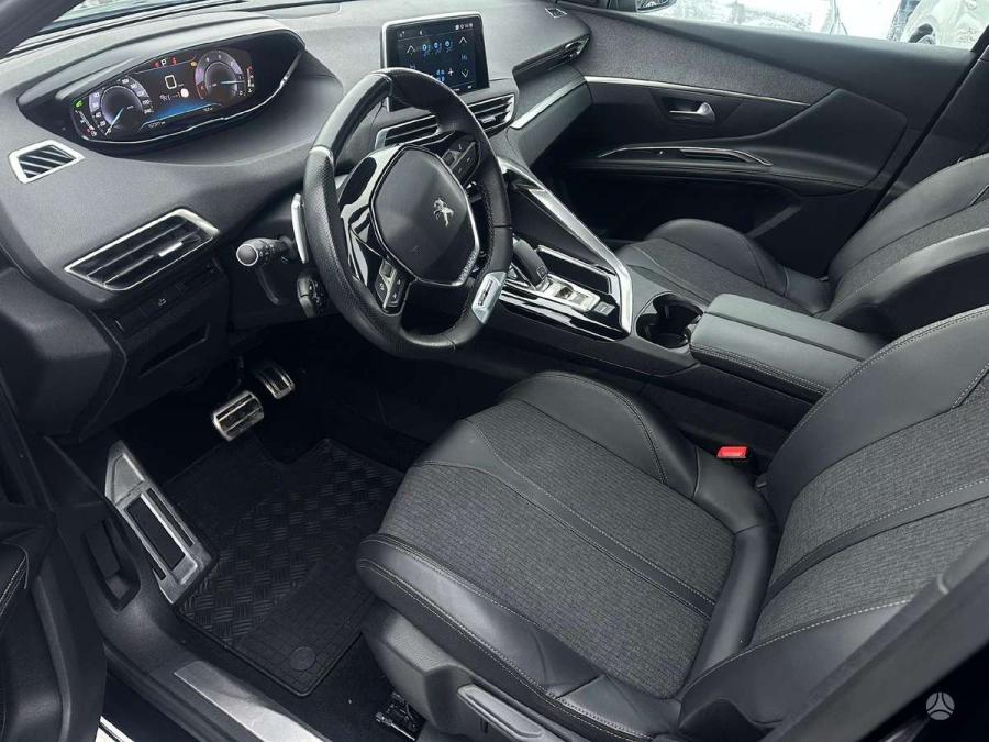Black Peugeot 5008 2019 in Panevezys, with an engine capacity of 1.50 L and mileage of 157 thousand km for 13800 €, photo 12 on AUTOMOTO.COM.LV