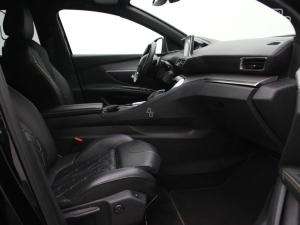 Black Peugeot 5008 2019 in Vilnius, with an engine capacity of 2.00 L and mileage of 201 thousand km for 19099 €, photo 15 on AUTOMOTO.COM.LV