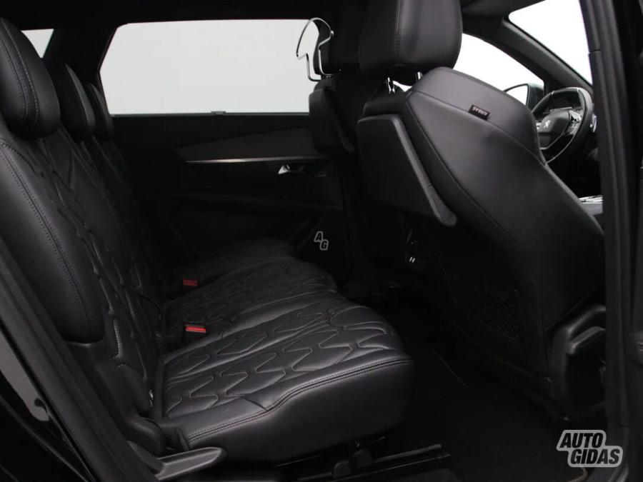 Black Peugeot 5008 2019 in Vilnius, with an engine capacity of 2.00 L and mileage of 201 thousand km for 19099 €, photo 16 on AUTOMOTO.COM.LV