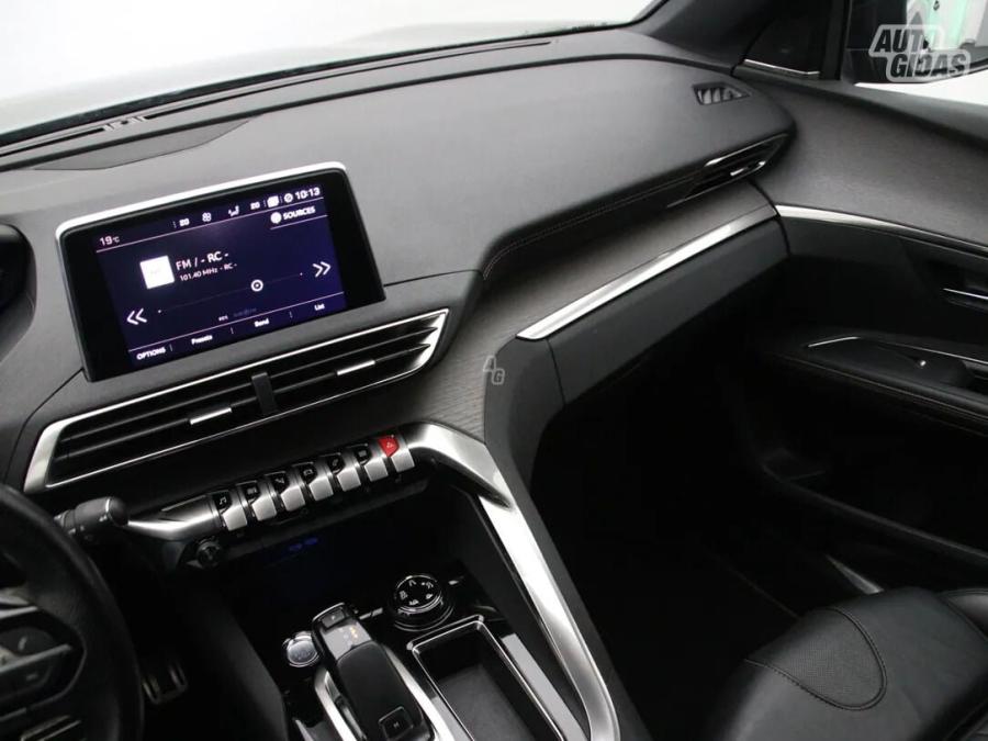 Black Peugeot 5008 2019 in Vilnius, with an engine capacity of 2.00 L and mileage of 201 thousand km for 19099 €, photo 23 on AUTOMOTO.COM.LV
