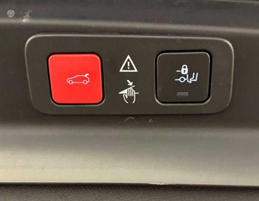 Melns Peugeot 5008 2019 Marijampole, ar dzinēja tilpumu 2.00 L un nobraukumu 251 tūkst. km par 16999 €, foto 33 vietnē AUTOMOTO.COM.LV