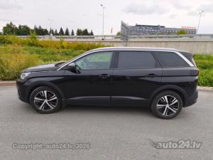 Melns Peugeot 5008 2019 Tallina, ar dzinēja tilpumu 1.50 L un nobraukumu 130 tūkst. km par 16500 €, foto 4 vietnē AUTOMOTO.COM.LV