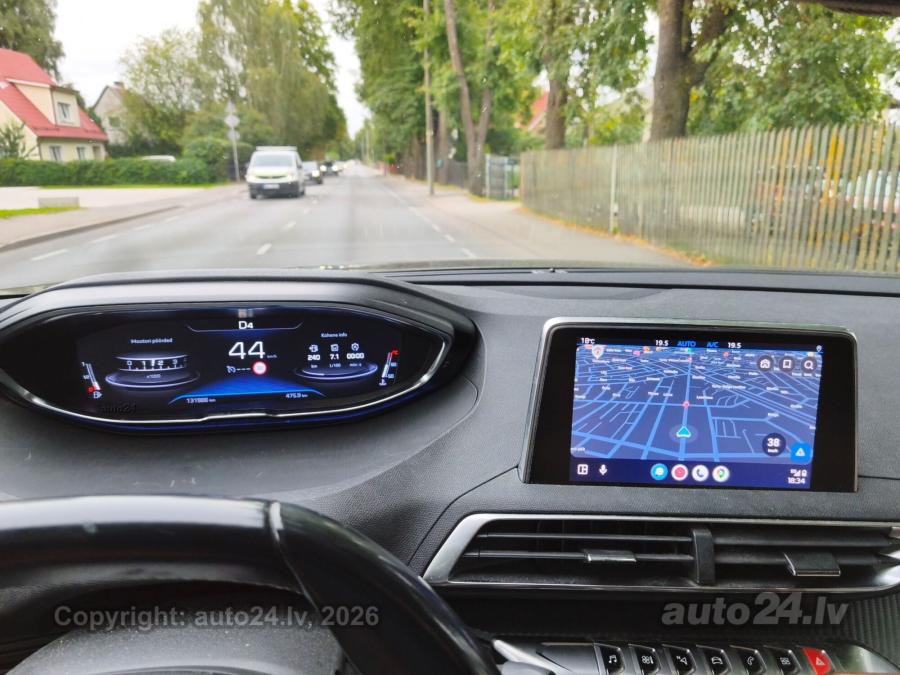 Melns Peugeot 5008 2019 Tallina, ar dzinēja tilpumu 1.50 L un nobraukumu 130 tūkst. km par 16500 €, foto 8 vietnē AUTOMOTO.COM.LV