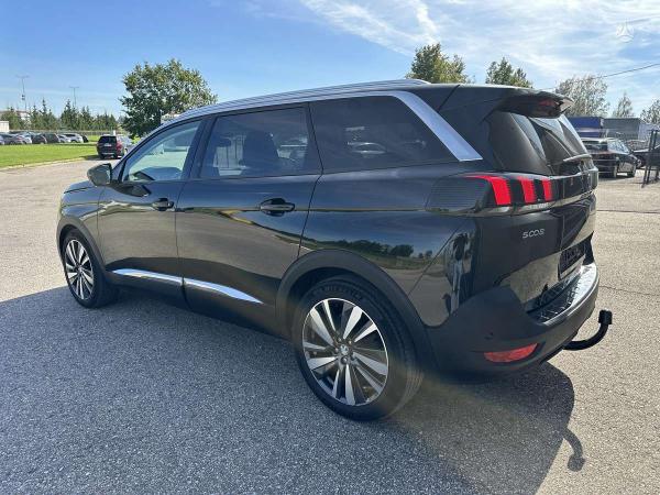 Black Peugeot 5008 2019 in Marijampole, with an engine capacity of 1.20 L and mileage of 188 thousand km for 8650 €, photo 7 on AUTOMOTO.COM.LV