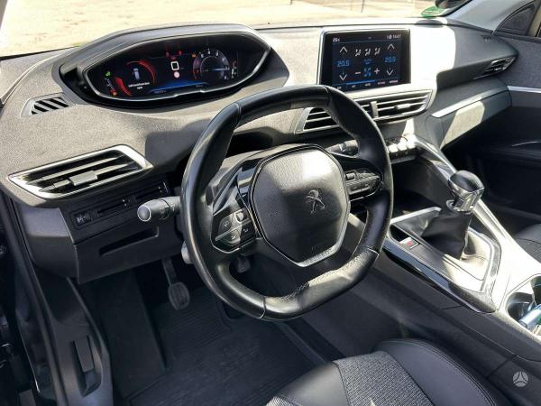 Black Peugeot 5008 2019 in Marijampole, with an engine capacity of 1.20 L and mileage of 188 thousand km for 8650 €, photo 9 on AUTOMOTO.COM.LV