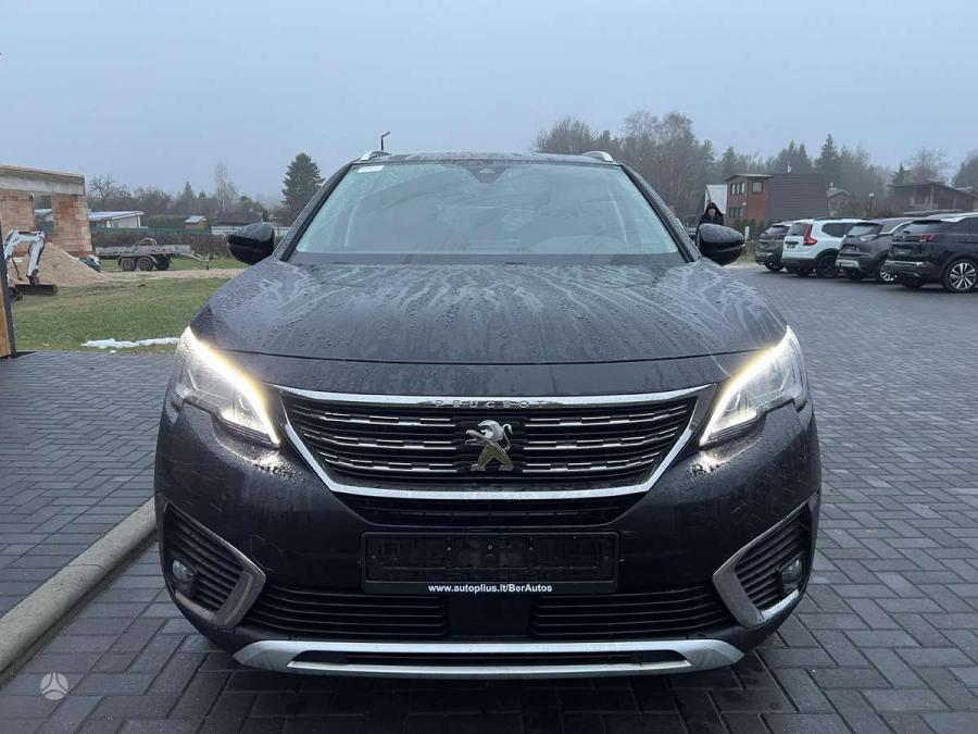 Melns Peugeot 5008 2020 Kauņa, ar dzinēja tilpumu 1.20 L un nobraukumu 201 tūkst. km par 12900 €, foto 4 vietnē AUTOMOTO.COM.LV