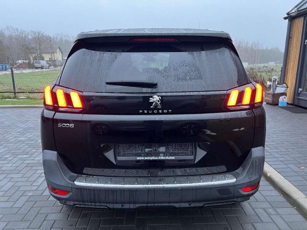 Melns Peugeot 5008 2020 Kauņa, ar dzinēja tilpumu 1.20 L un nobraukumu 201 tūkst. km par 12500 €, foto 8 vietnē AUTOMOTO.COM.LV