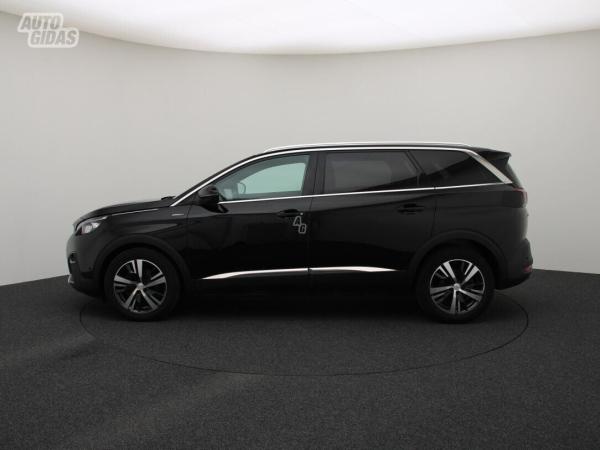 Black Peugeot 5008 2020 in Vilnius, with an engine capacity of 1.50 L and mileage of 129 thousand km for 18999 €, photo 6 on AUTOMOTO.COM.LV