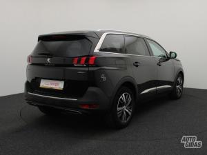Black Peugeot 5008 2020 in Vilnius, with an engine capacity of 1.50 L and mileage of 129 thousand km for 18999 €, photo 8 on AUTOMOTO.COM.LV