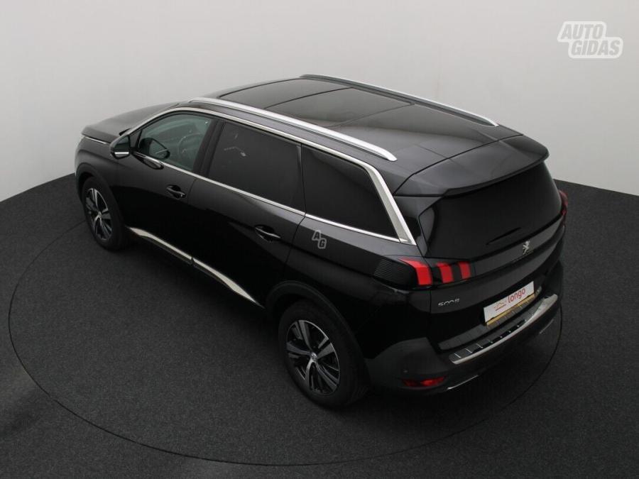 Black Peugeot 5008 2020 in Vilnius, with an engine capacity of 1.50 L and mileage of 129 thousand km for 18999 €, photo 12 on AUTOMOTO.COM.LV