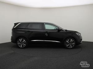 Black Peugeot 5008 2020 in Vilnius, with an engine capacity of 1.20 L and mileage of 120 thousand km for 15399 €, photo 9 on AUTOMOTO.COM.LV