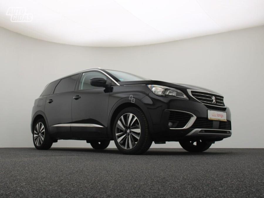 Black Peugeot 5008 2020 in Vilnius, with an engine capacity of 1.20 L and mileage of 120 thousand km for 15399 €, photo 11 on AUTOMOTO.COM.LV