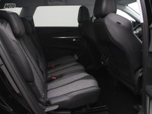 Black Peugeot 5008 2020 in Vilnius, with an engine capacity of 1.20 L and mileage of 120 thousand km for 15399 €, photo 15 on AUTOMOTO.COM.LV