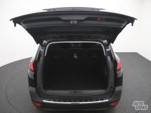 Black Peugeot 5008 2020 in Vilnius, with an engine capacity of 1.20 L and mileage of 120 thousand km for 15399 €, photo 33 on AUTOMOTO.COM.LV