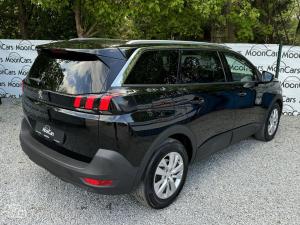Black Peugeot 5008 2020 in Vilnius, with an engine capacity of 1.20 L and mileage of 240 thousand km for 10300 €, photo 6 on AUTOMOTO.COM.LV