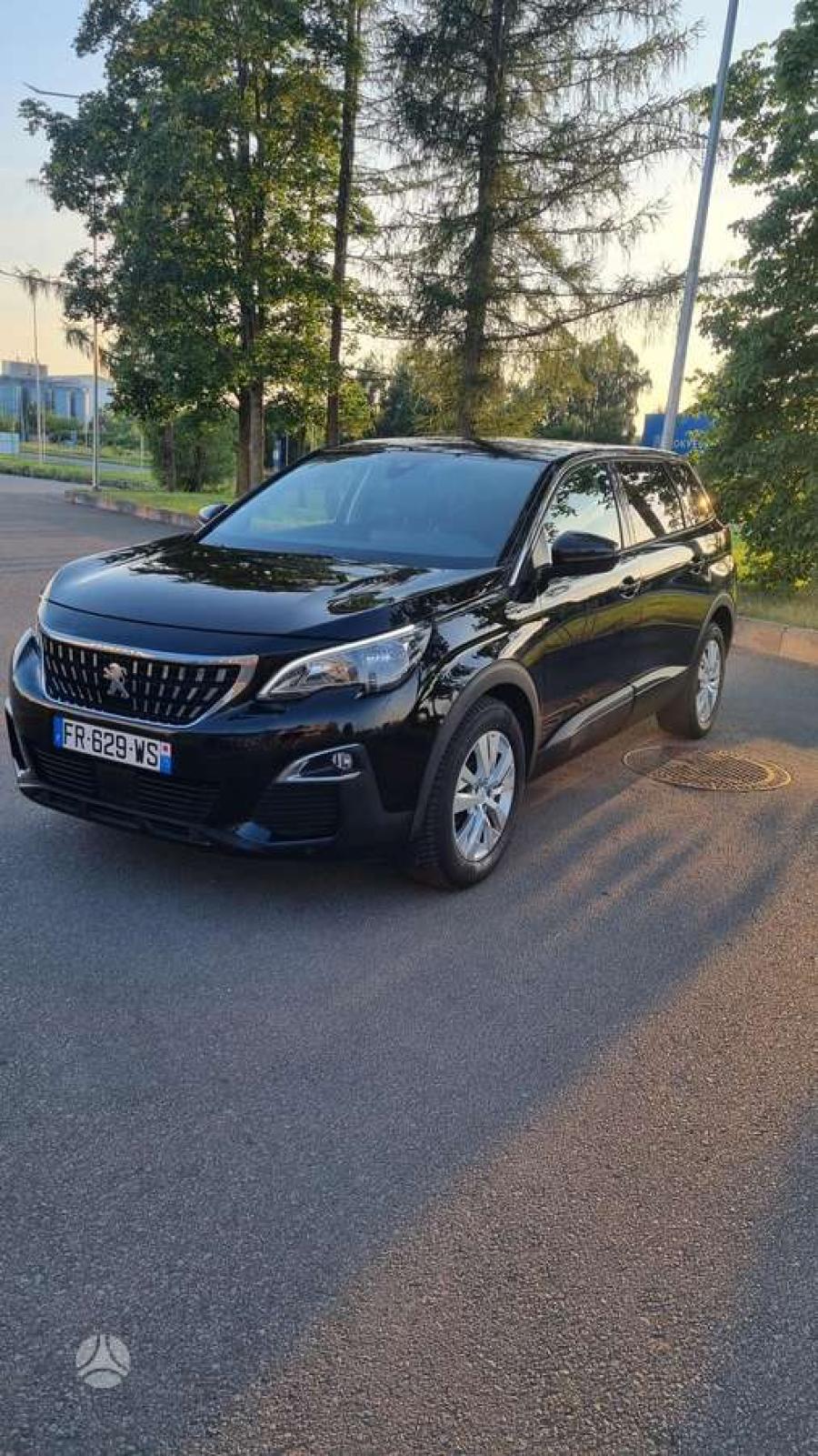 Melns Peugeot 5008 2020 Panevēža, ar dzinēja tilpumu 1.50 L un nobraukumu 252 tūkst. km par 10950 €, foto 1 vietnē AUTOMOTO.COM.LV