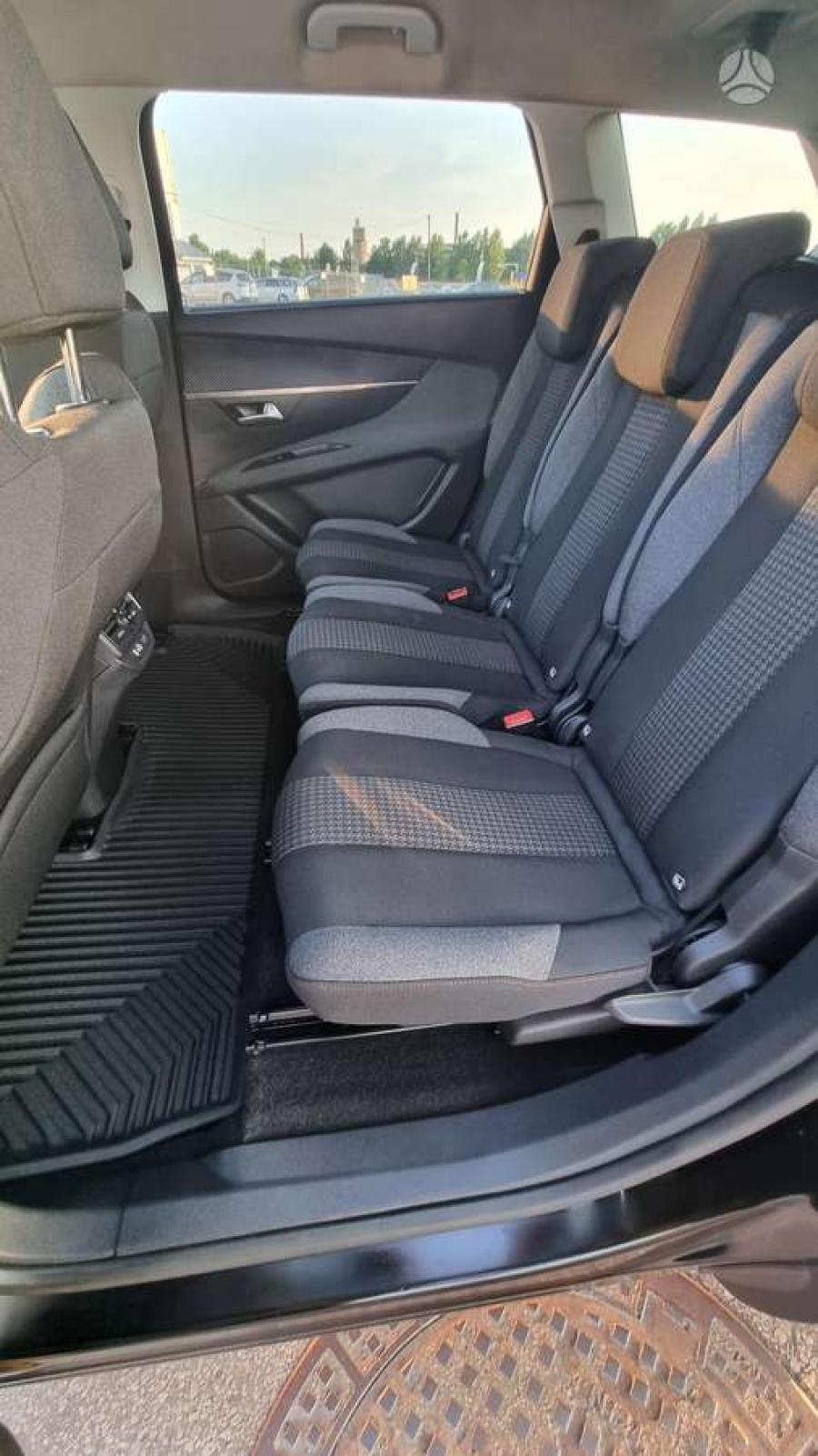 Melns Peugeot 5008 2020 Panevēža, ar dzinēja tilpumu 1.50 L un nobraukumu 252 tūkst. km par 10950 €, foto 18 vietnē AUTOMOTO.COM.LV