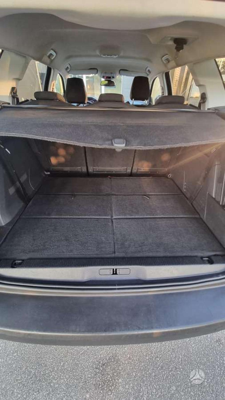 Melns Peugeot 5008 2020 Panevēža, ar dzinēja tilpumu 1.50 L un nobraukumu 252 tūkst. km par 10950 €, foto 20 vietnē AUTOMOTO.COM.LV
