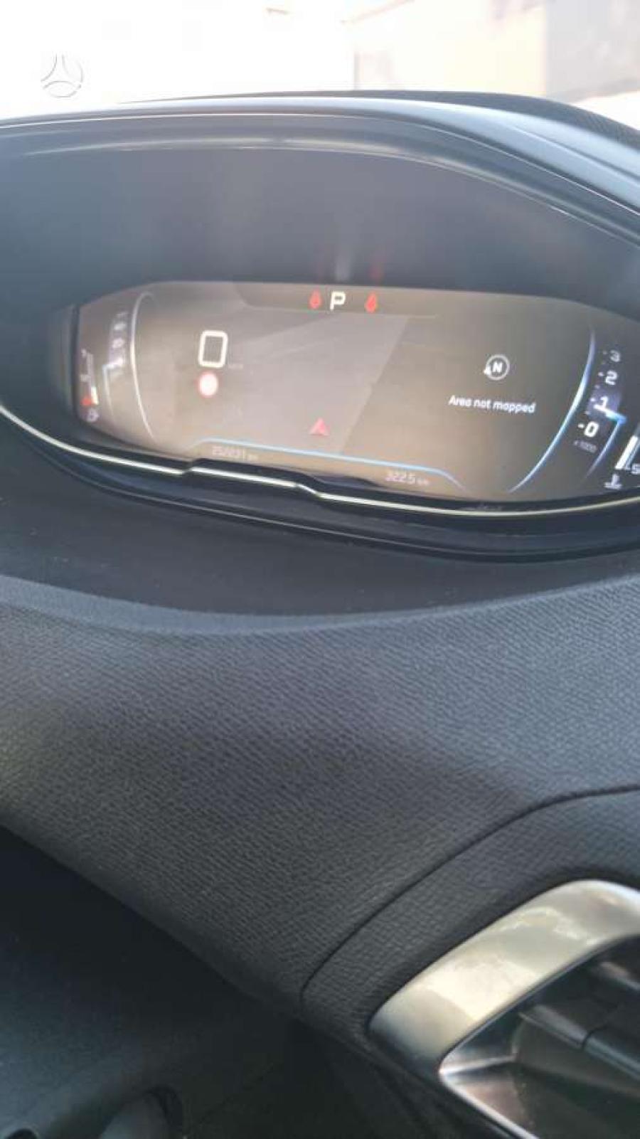 Melns Peugeot 5008 2020 Panevēža, ar dzinēja tilpumu 1.50 L un nobraukumu 252 tūkst. km par 10950 €, foto 26 vietnē AUTOMOTO.COM.LV