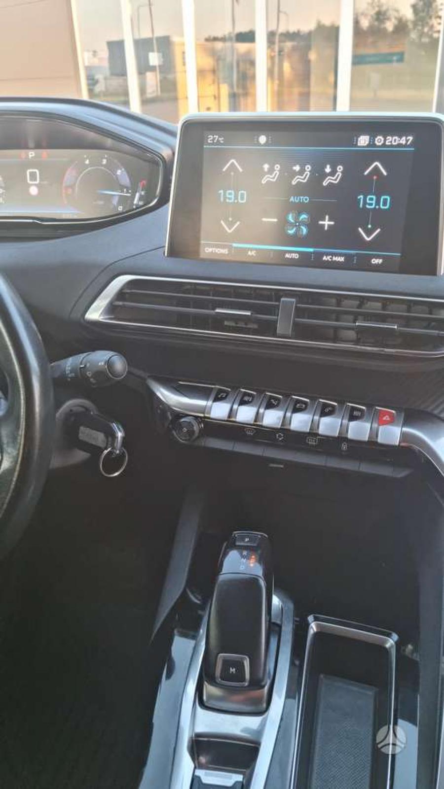 Melns Peugeot 5008 2020 Panevēža, ar dzinēja tilpumu 1.50 L un nobraukumu 252 tūkst. km par 10950 €, foto 30 vietnē AUTOMOTO.COM.LV