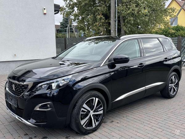 Black Peugeot 5008 2020 in Marijampole, with an engine capacity of 1.20 L and mileage of 177 thousand km for 10870 €, photo 1 on AUTOMOTO.COM.LV