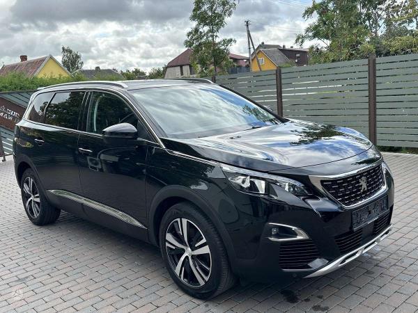 Black Peugeot 5008 2020 in Marijampole, with an engine capacity of 1.20 L and mileage of 177 thousand km for 10870 €, photo 3 on AUTOMOTO.COM.LV