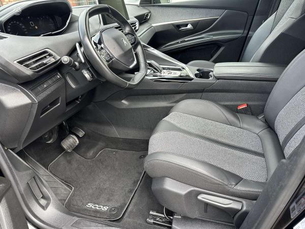 Black Peugeot 5008 2020 in Marijampole, with an engine capacity of 1.20 L and mileage of 177 thousand km for 10870 €, photo 10 on AUTOMOTO.COM.LV