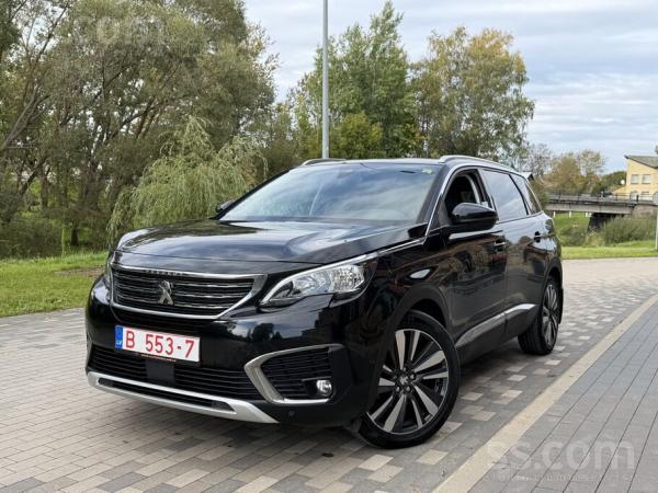 Black Peugeot 5008 2020 in Rezekne, with an engine capacity of 1.20 L and mileage of 139 thousand km for 10990 €, photo 3 on AUTOMOTO.COM.LV