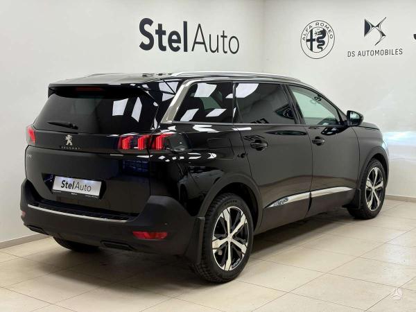 Black Peugeot 5008 2021 in Vilnius, with an engine capacity of 1.20 L and mileage of 68 thousand km for 19000 €, photo 6 on AUTOMOTO.COM.LV
