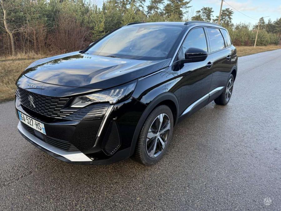 Melns Peugeot 5008 2021 Kauņa, ar dzinēja tilpumu 1.20 L un nobraukumu 130 tūkst. km par 13800 €, foto 1 vietnē AUTOMOTO.COM.LV