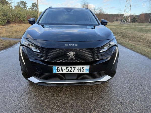 Melns Peugeot 5008 2021 Kauņa, ar dzinēja tilpumu 1.20 L un nobraukumu 130 tūkst. km par 13800 €, foto 2 vietnē AUTOMOTO.COM.LV