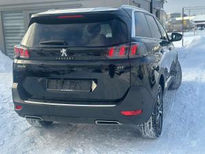 Melns Peugeot 5008 2021 Viļņa, ar dzinēja tilpumu 1.20 L un nobraukumu 175 tūkst. km par 14500 €, foto 5 vietnē AUTOMOTO.COM.LV