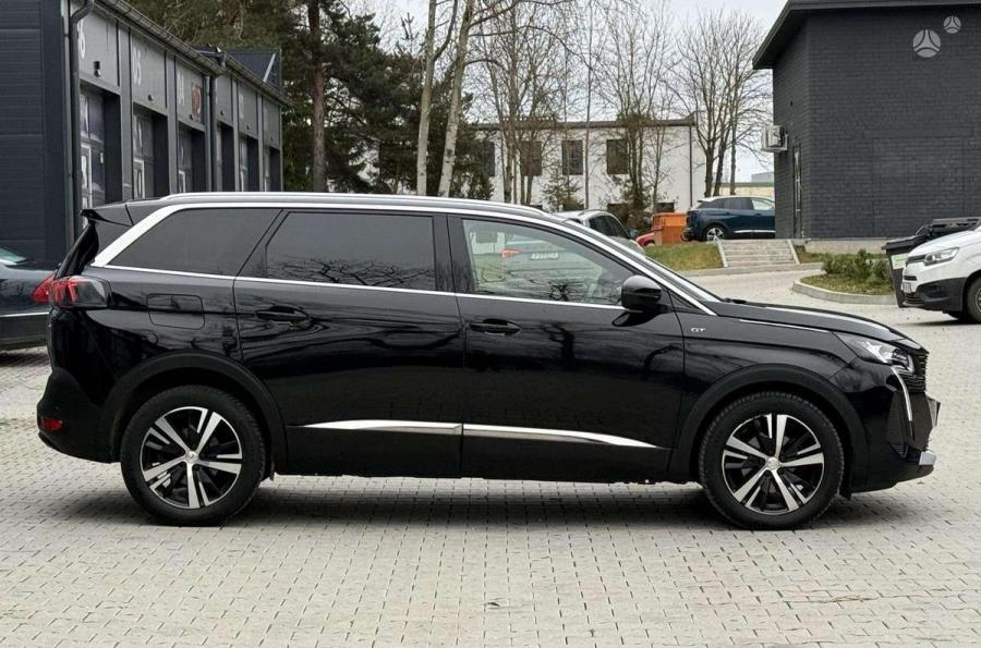 Black Peugeot 5008 2021 in Siauliai, with an engine capacity of 1.60 L and mileage of 194 thousand km for 18990 €, photo 4 on AUTOMOTO.COM.LV