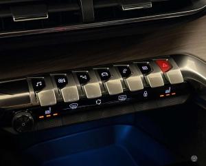 Black Peugeot 5008 2021 in Marijampole, with an engine capacity of 2.00 L and mileage of 297 thousand km for 13999 €, photo 27 on AUTOMOTO.COM.LV