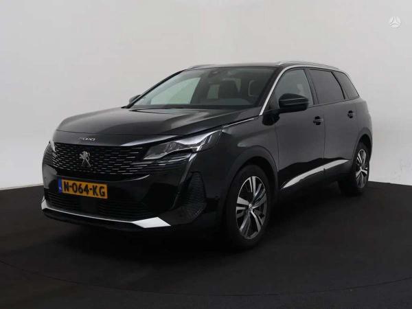 Black Peugeot 5008 2021 in Vilnius, with an engine capacity of 1.20 L and mileage of 162 thousand km for 17200 €, photo 2 on AUTOMOTO.COM.LV